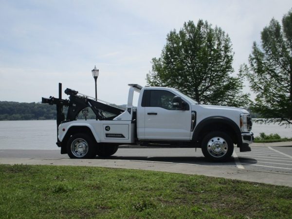 2024 Ford F-450 XTL, Jerr-Dan MPL-40 Twin Line Wrecker | Nussbaum Equipment